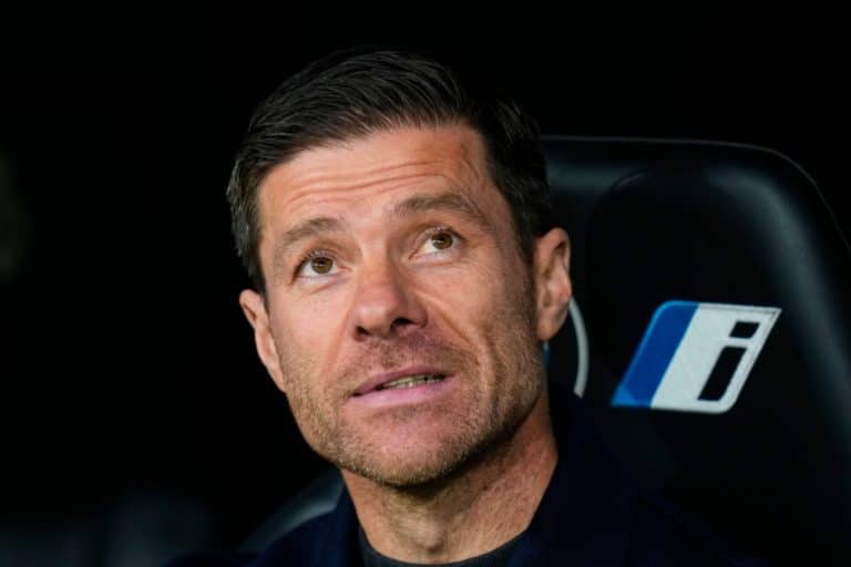 Alonso na to nie pozwoli. Sprzeciwia się odejściu gwiazdy Chelsea - Goal.pl